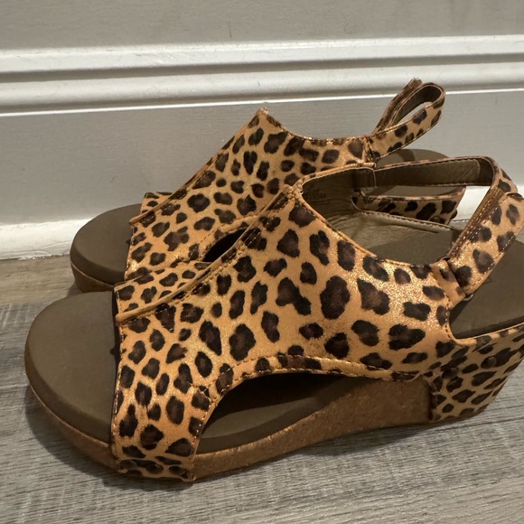 Corkys | Shoes | Corkys Leopard Print Wedge Sandals | Poshmark